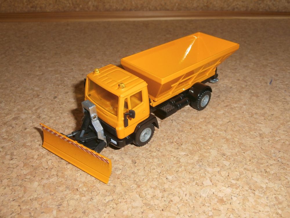 SIKU 2527 Mercedes LN2 Winterdienstfahrzeug (Neu und originalverpackt ...