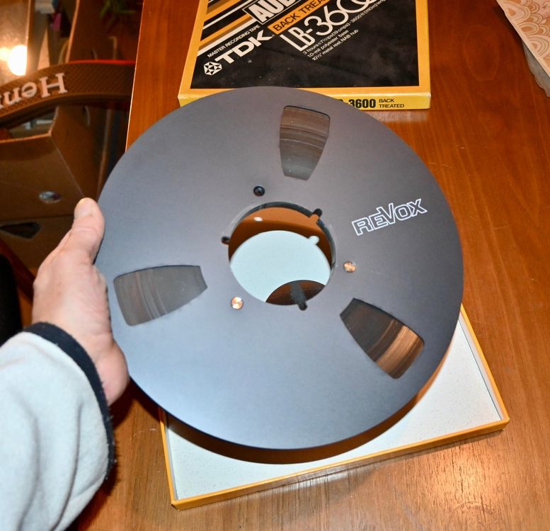 REVOX Spule m/BAND schwarz TDK KARTON (Gebraucht) in Pfaffhausen für ...