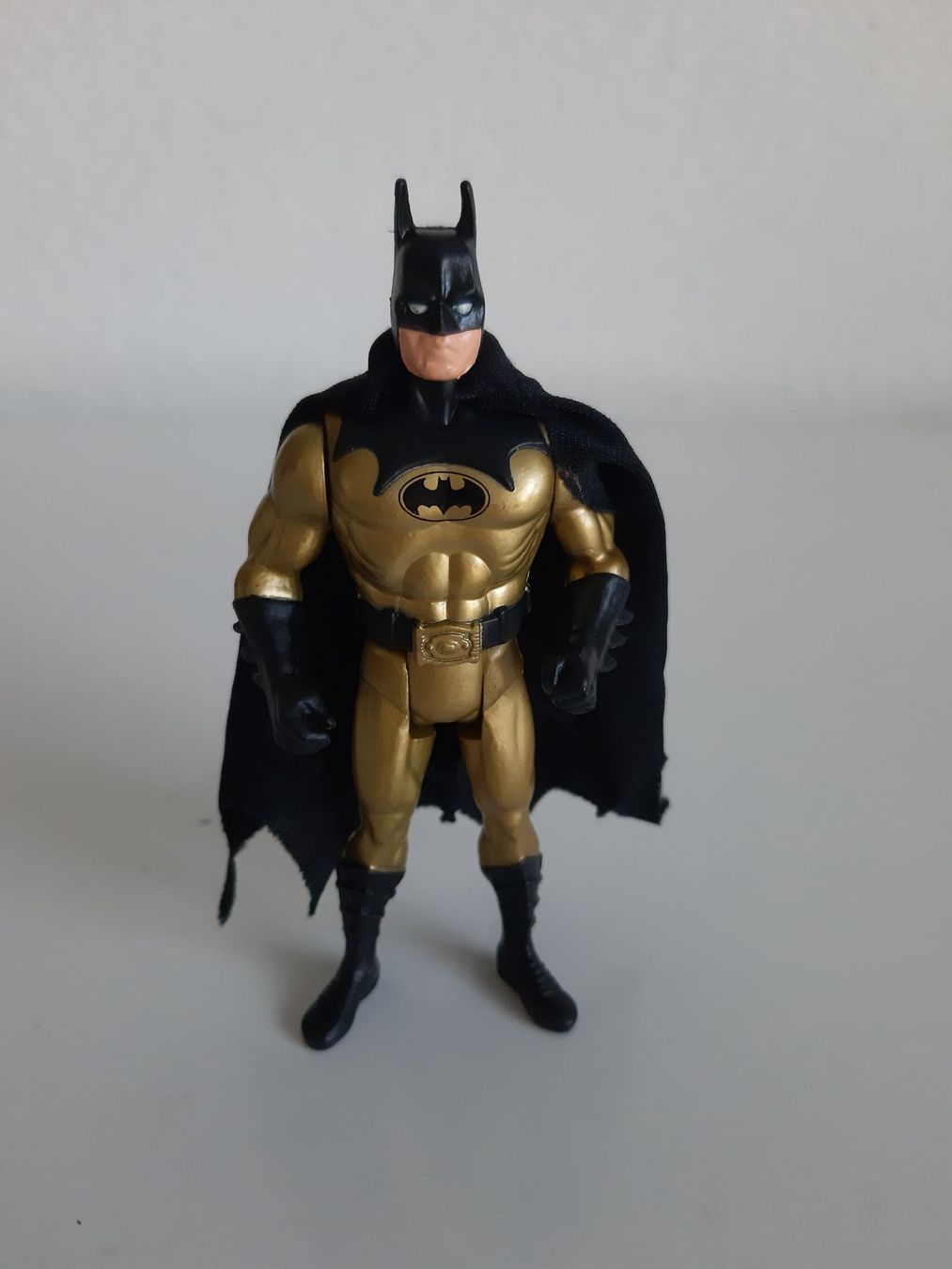 Batman Dark Knight Collection Tec-Shield Action Figure 1990 (Gebraucht ...