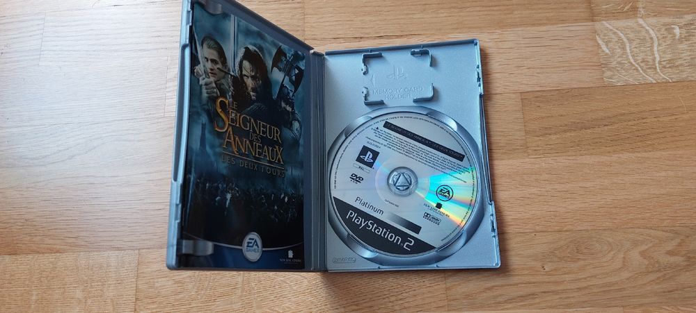 Le seigneur des anneaux les deux tours PS2 Lord of the Rings (D'occasion) à Bourguillon pour CHF ...
