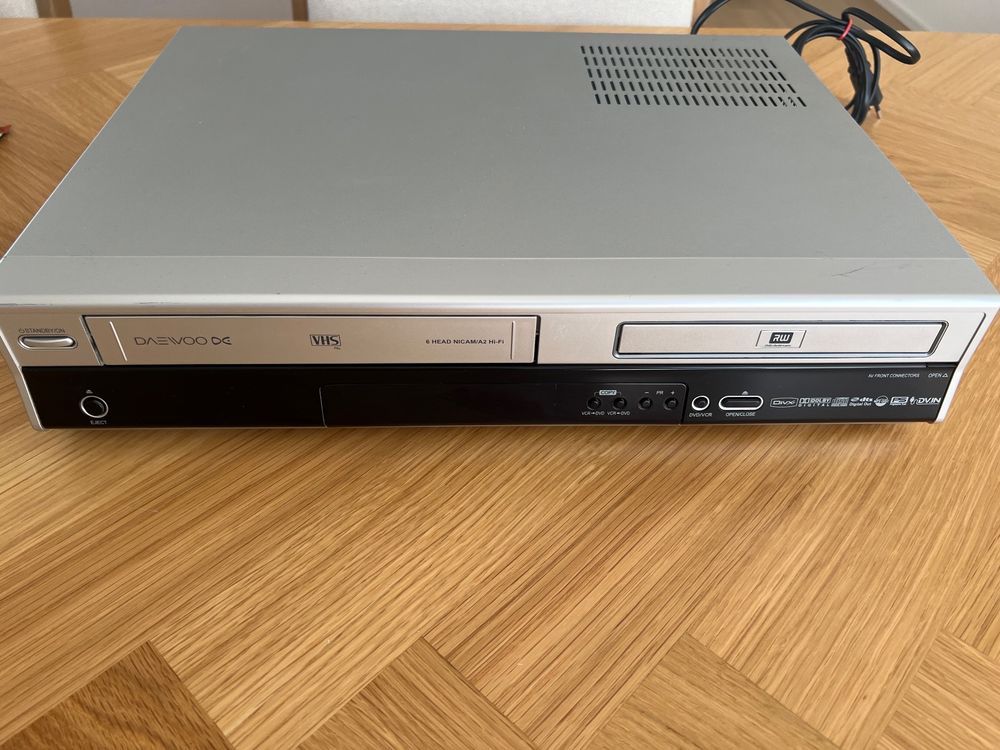 DAWOO VHS DVD Kombigerät (Gebraucht) in Affoltern am Albis für CHF 100 ...