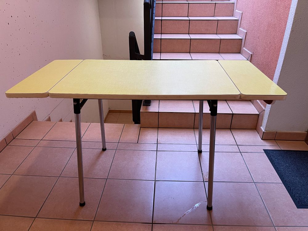 Tavolo in formica gialla anni ‘60 | Kaufen auf Ricardo