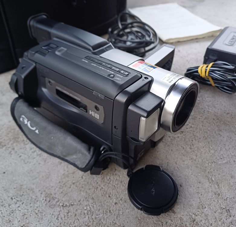*SONY CCD-TRV59E Hi8 TAPE DIGITAL VIDEO CAMERA* (Usato) a Baar per CHF ...