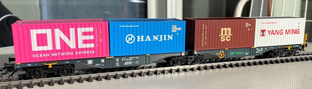 Märklin Doppelcontainerwagen Sggrss 47813 MFD Rail Rotkreuz (Neu und ...