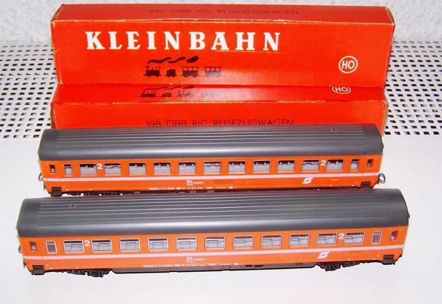 Kleinbahn H0 398: 2 Stück ÖBB RIC Reisezugwagen 2.Kl. (Neu (gemäss ...