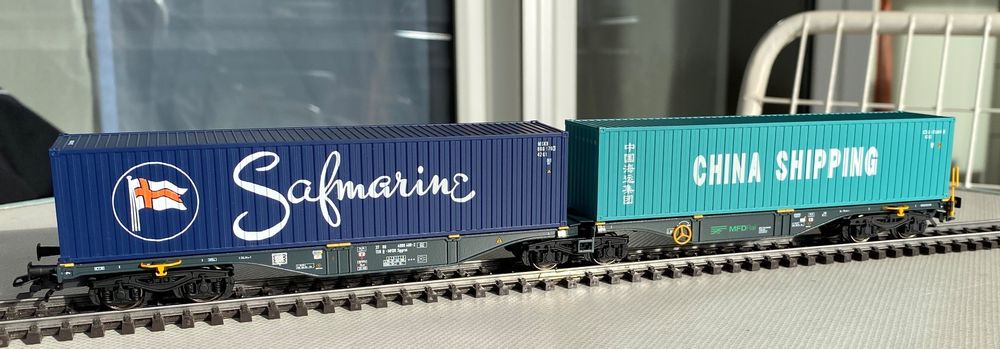 Märklin Doppelcontainerwagen Sggrss 47813 MFD Rail Rotkreuz (Neu und ...