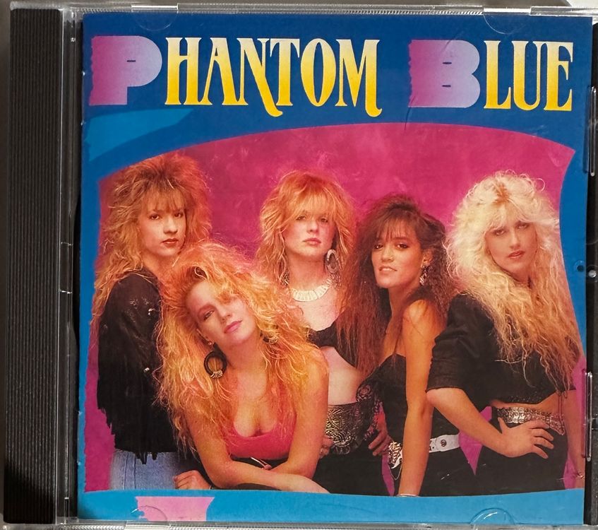 Phantom Blue (Gebraucht) in Toffen für CHF 3.6 – nur Abholung auf Ricardo kaufen