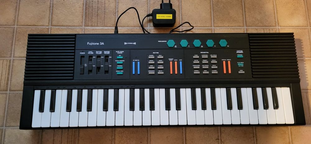 Keyboard Fujitone 3A (Neu und originalverpackt) in für CHF 20 – nur ...
