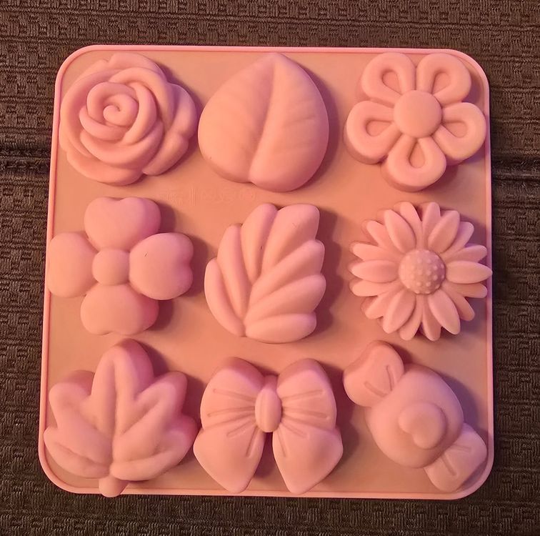Seifen-Kerzen Silikonform/Mold/Blumen/Flowers/Blätter (Neu und ...