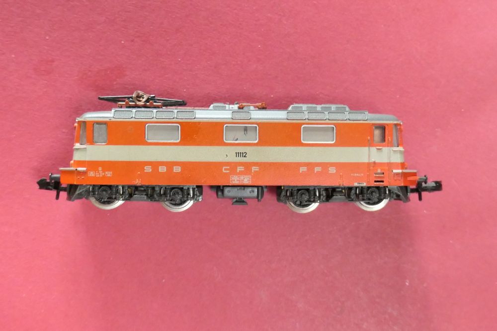 Minitrix SBB Elektrolok Re 4/4 II Swiss Express | Kaufen auf Ricardo