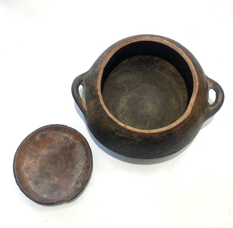 Afrikanischer alter Akan Terracotta Topf (Gebraucht) in Zunzgen für CHF ...