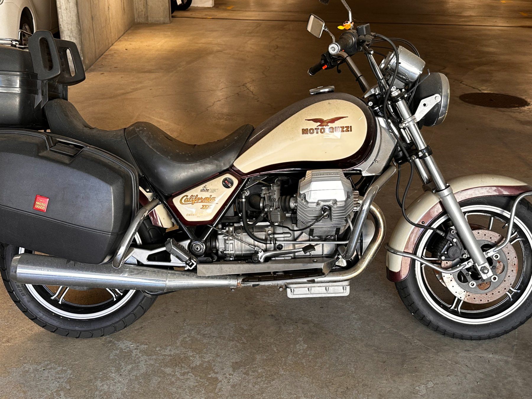 Stilvolle Moto Guzzi California 3 Ebenbildnull
