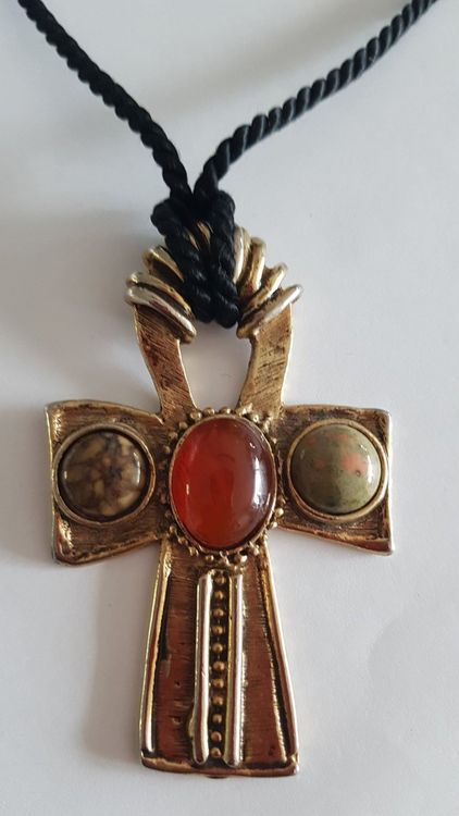 Roger Rose collier avec croix (D'occasion) à pour CHF 22 – avec ...