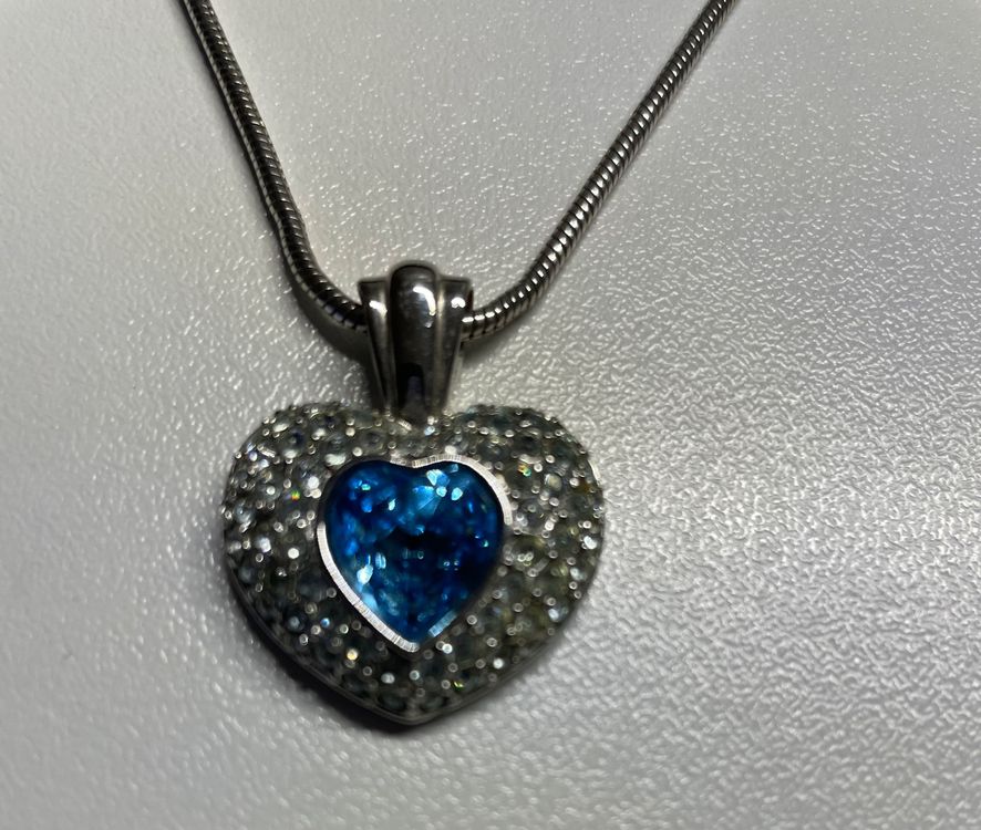 Wunderschönes Swarovski Herz mit Kette (Neu (gemäss Beschreibung)) in Röschenz für CHF 35 – mit ...