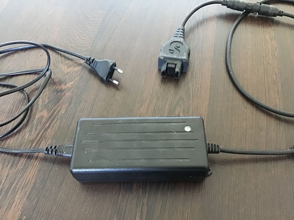 Akku Ladegerät 36V für BH easy e-motion E-Bike Pedelec | Kaufen auf Ricardo