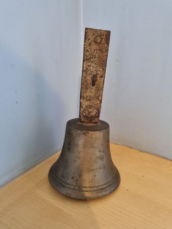 Alte Glocke (Gebraucht) in Bern für CHF 65 – mit Lieferung auf Ricardo kaufen