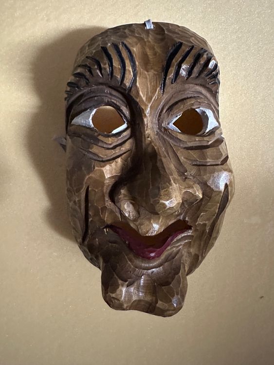 Holzmaske Einzelstück Hexe Fasnacht | Kaufen auf Ricardo Holzmaske Einzelstück Hexe Fasnacht | Kaufen auf Ricardo
