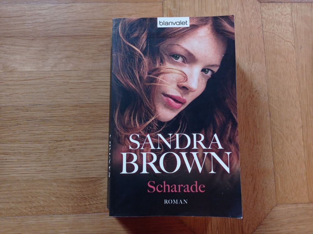 Scharade von Sandra Brown (Gebraucht) in Stachen für CHF 3 – mit ...