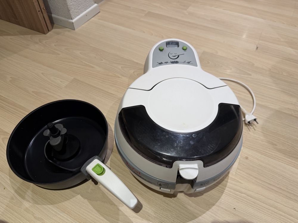 Tefal Actifry Original, wenig benutzt, Top Zustand! (Gebraucht) in ...