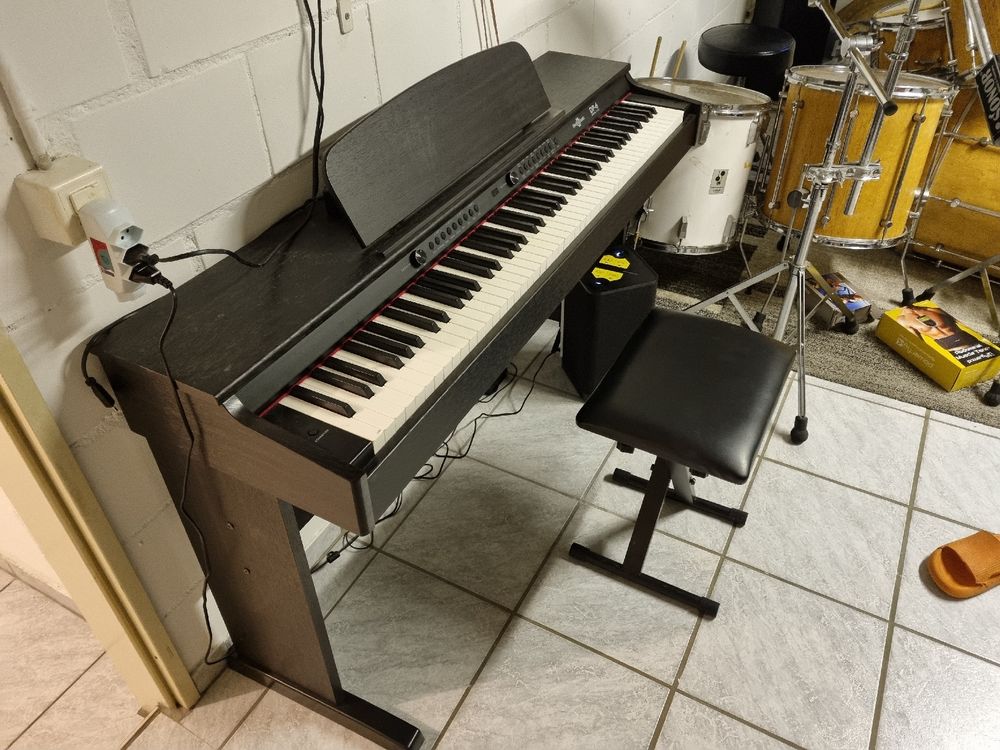 Elekro Piano von Gear4music, DP-6 | Kaufen auf Ricardo