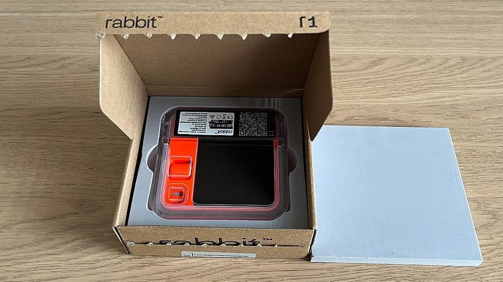 rabbit r1 - NEU, in Originalverpackung (Gebraucht) in Zürich für CHF ...