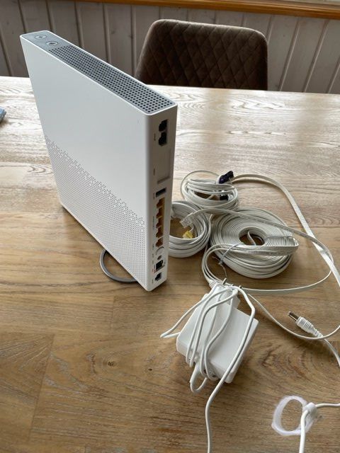 Internet-Box 3 für Kupfer- und Glasfaseranschluss | Kaufen auf Ricardo