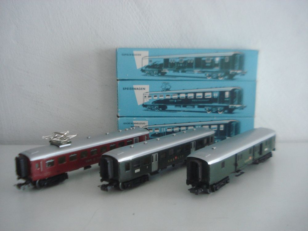 Märklin H0: Set mit 3 SBB-Personenwagen 4017/035/4038, OVP | Kaufen auf ...