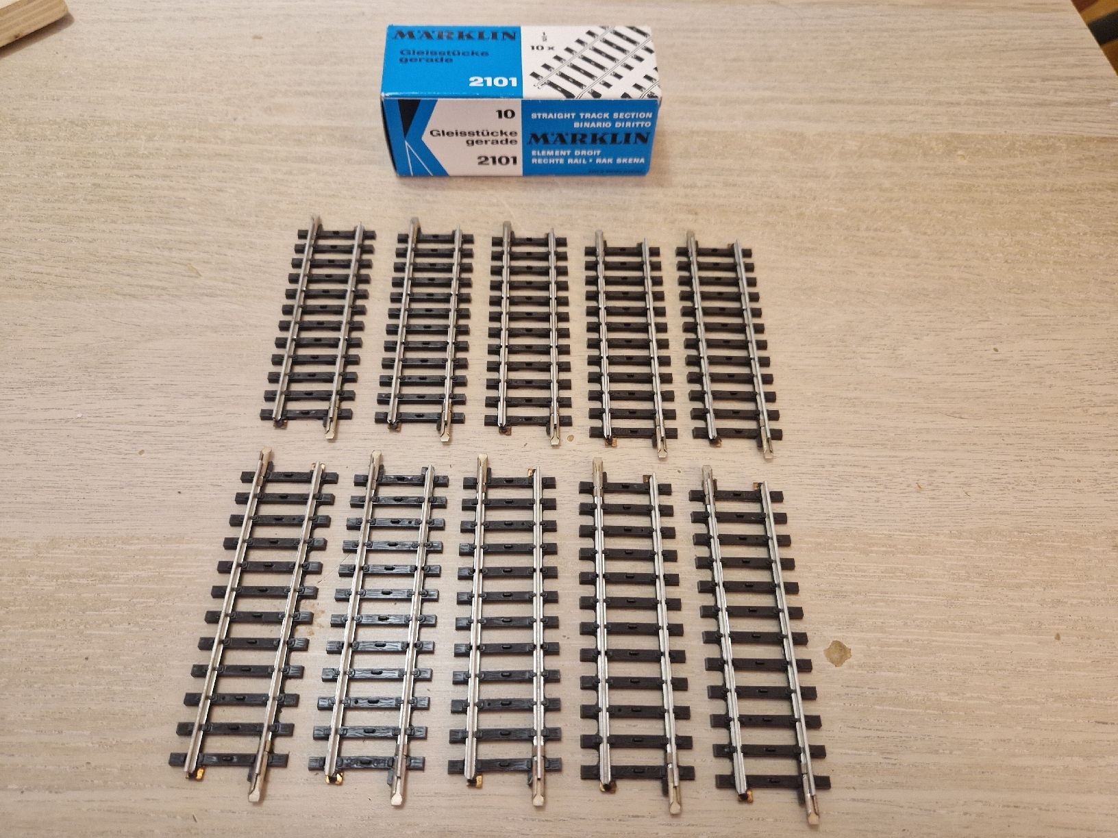 Märklin 10 x 2101 Gerades gleis K H0 OVP NEU (Neuf avec emballage d'origine) à St-Aubin-Sauges ...