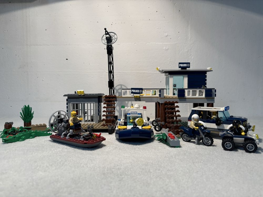 Lego City Sumpfpolizei 60069 (Gebraucht) in Urtenen für CHF 75 – mit ...