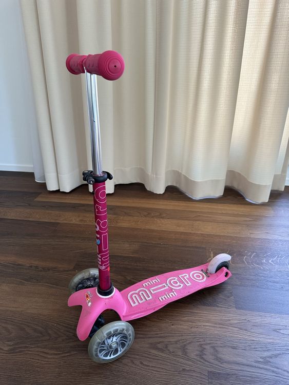 Roller MICRO Mini-Scooter with LED lights | Kaufen auf Ricardo