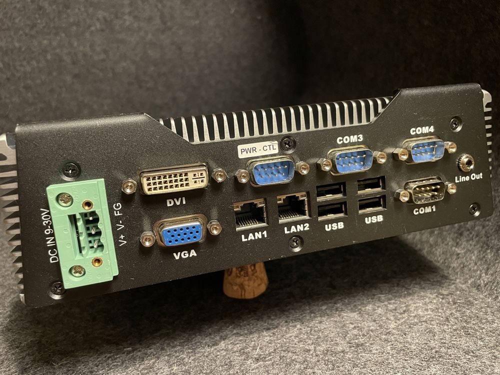 AAEON AEC-6635 fanless mini PC (Gebraucht) in Uetikon am See für CHF 60 ...