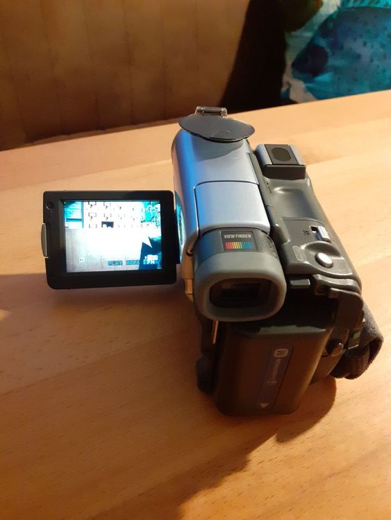 SONY Handycam DCR-TRV22E (Gebraucht) in Zürich für CHF 191 – mit ...