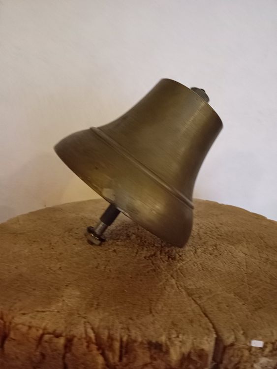 Wohlklingende, massive Glocke zum Schnäppchenpreis (Gebraucht) in ...