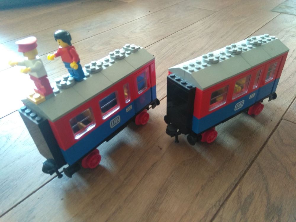 2 x Lego Eisenbahn Wagon 7818 für 12V (Gebraucht) in Kölliken für CHF ...