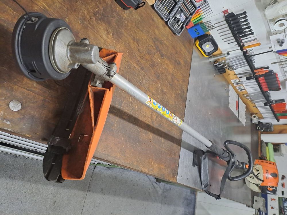 Stihl Rasentrimmer FS100R (Gebraucht) in Bilten für CHF 299 – nur ...