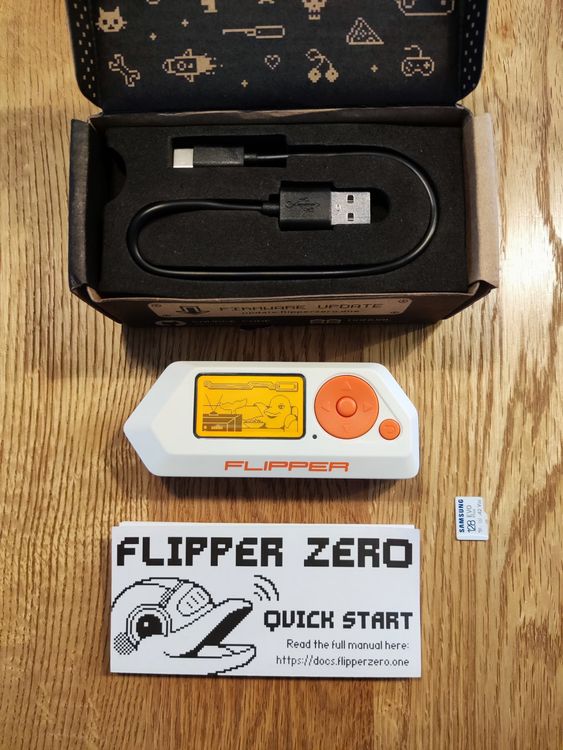 Flipper Zero portable Multitool EU Variante inkl. SD-Karte (Neu (gemäss ...