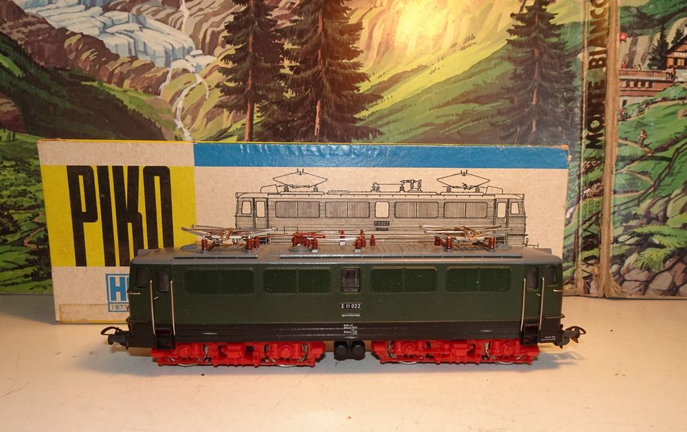 Piko 5/6205 E-Lok E-11 H0 GL (Defekt) in Winterthur für CHF 29 – mit ...