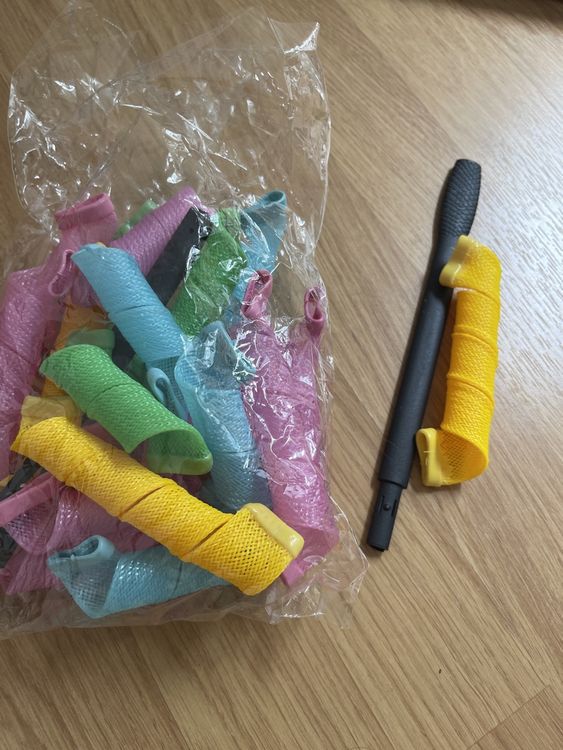 Mehrere Lockenwickler (Neu und originalverpackt) in Adliswil für CHF 7 – mit Lieferung auf ...