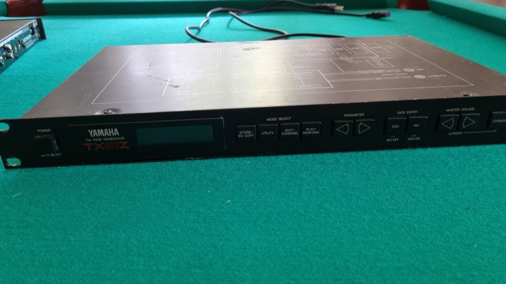 YAMAHA TX81Z FM-SYNTHESIZER AUS DEN 80ERN | Kaufen auf Ricardo