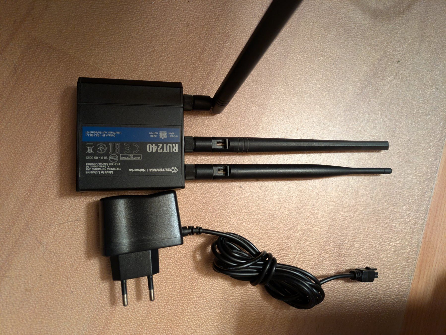 Teltonika RUT240 4G LTE Router (Gebraucht) in Brislach für CHF 10 – mit ...