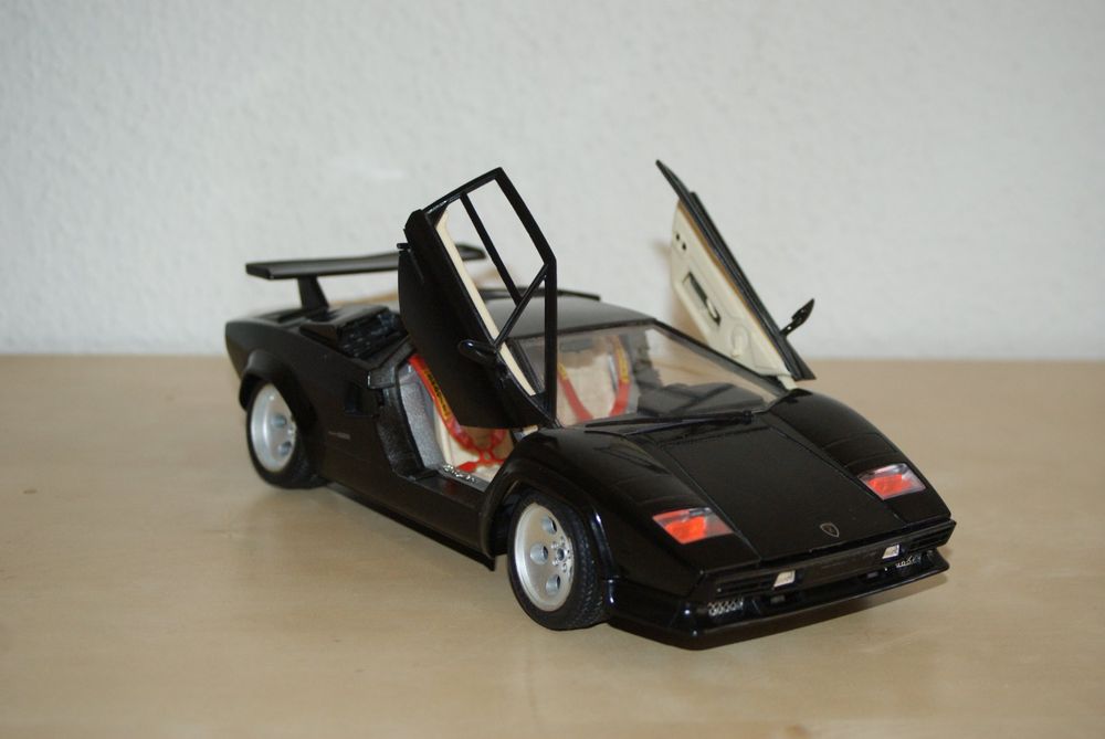 Bburago Lamborghini Countach 1988 | Kaufen auf Ricardo