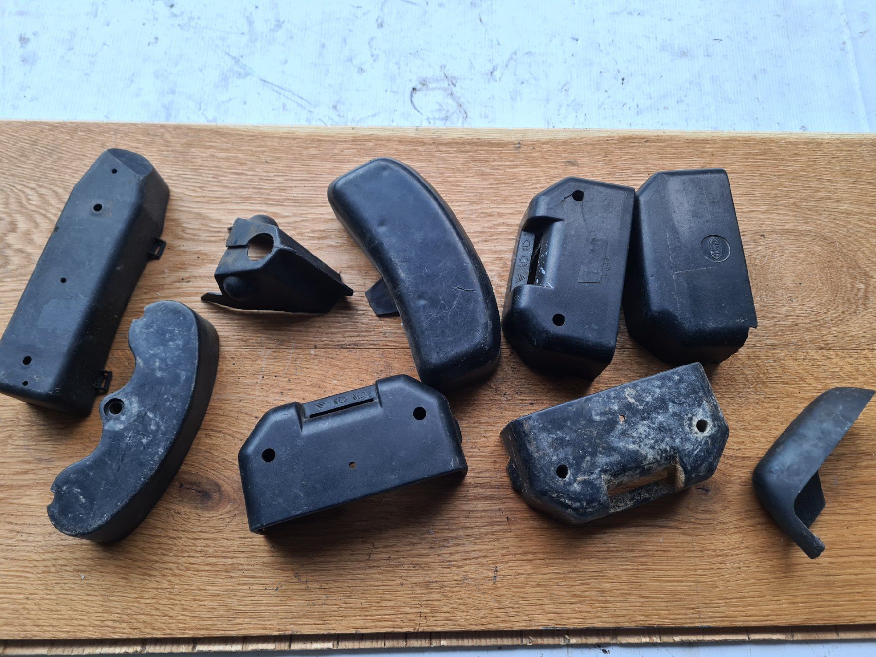 Werkzeug BOX, Cockpit und Lampenteile CEV (Gebraucht) in frümsen für ...