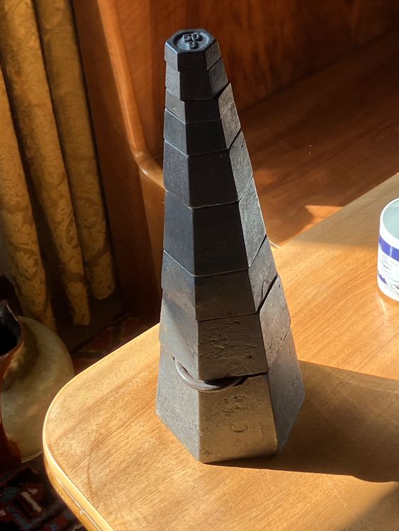 Antike Gusseisen Gewichte Set 50-5000g (Gebraucht) in Frick für CHF 50 – nur Abholung auf ...