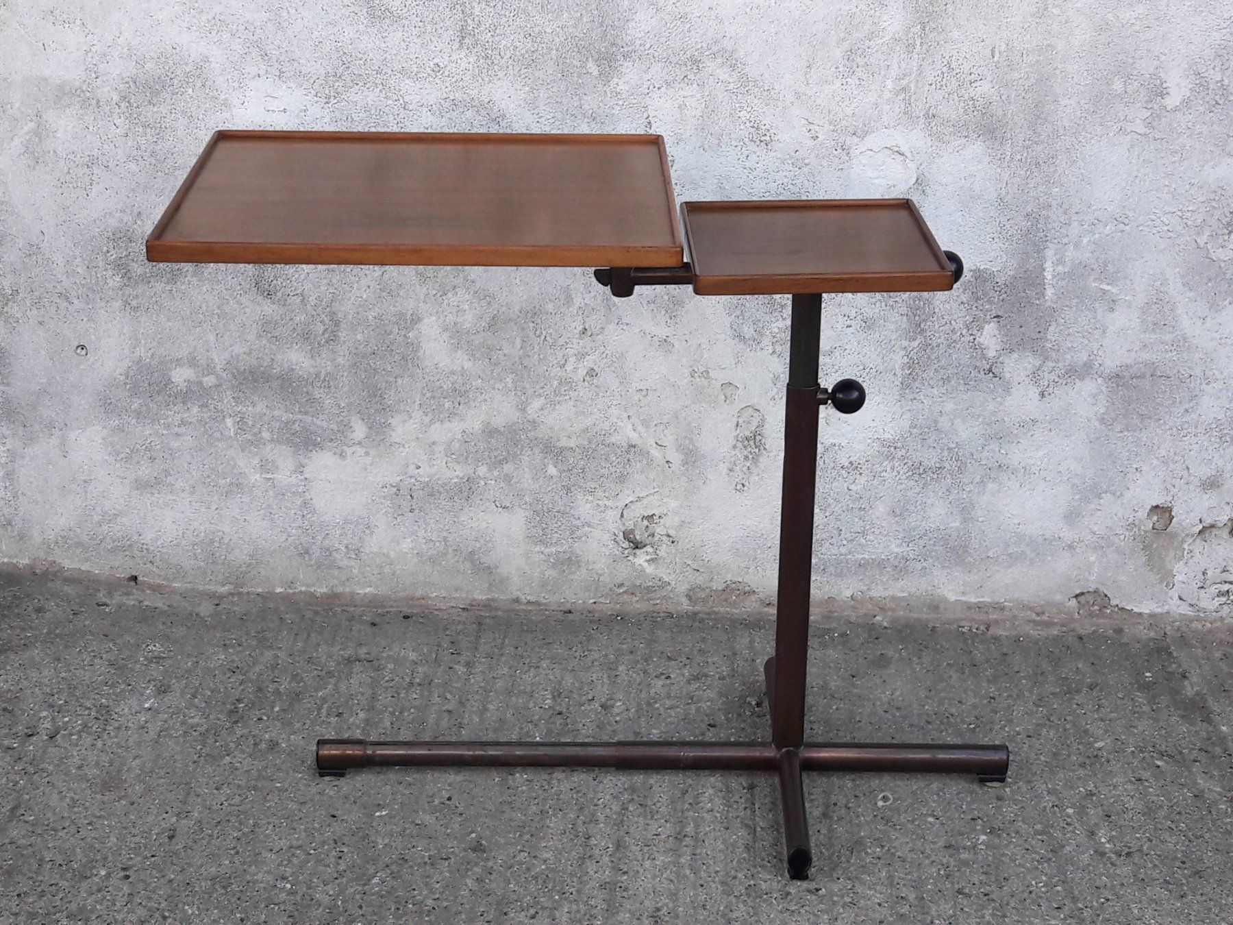 Table multifonction / Tisch Embru Caruelle ab 1fr am 1.Feb (D'occasion ...