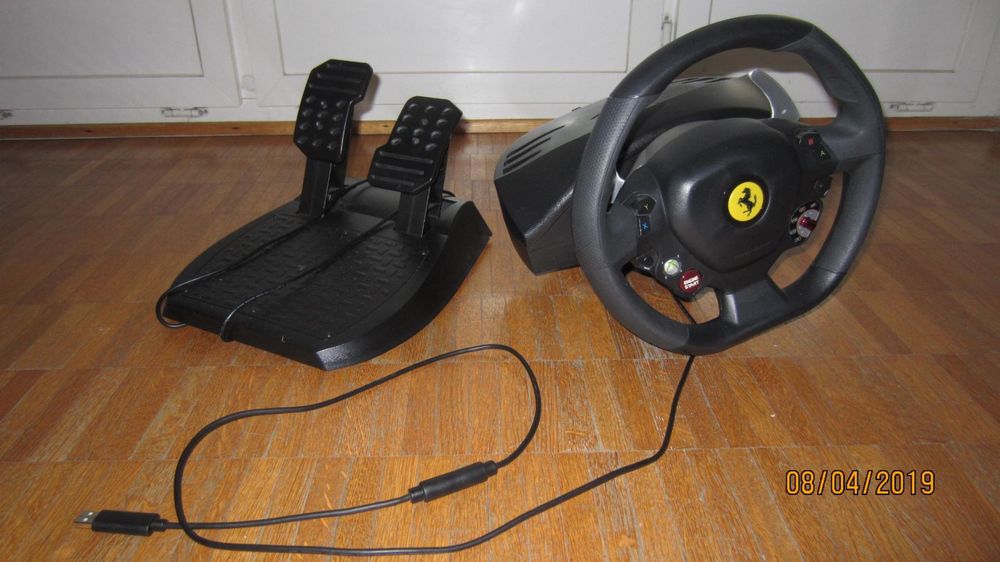 Thrustmaster Ferrari F458 Italia (Gebraucht) in Zürich für CHF 45 – nur ...