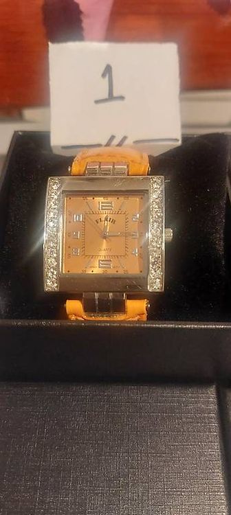 Montres bracelets, faites votre choix. (D'occasion) à Rolle pour CHF 33 ...