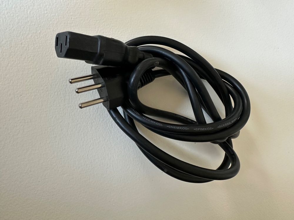 Longwell 10A / 250V Supply Cable (Gebraucht) in Basel für CHF 2 – mit ...