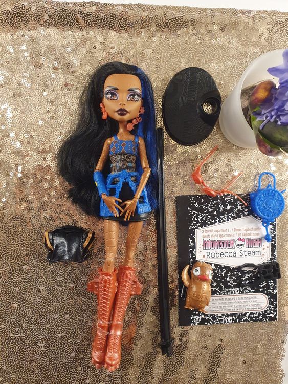 Monster high Robecca steam (Gebraucht) in Nidau für CHF 86 – mit ...