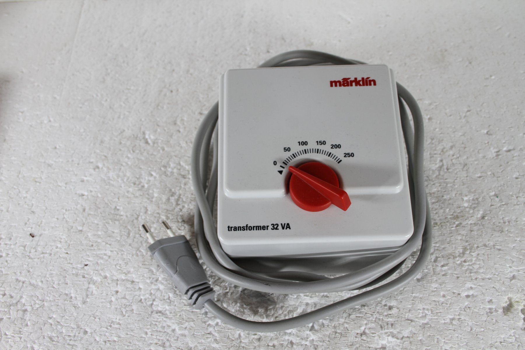 Märklin 6647 Transformer 230 Volt. 32 VA. (Gebraucht) in Triesen für ...