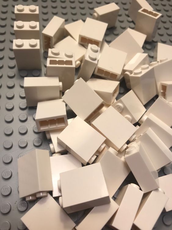 Lego 10 xStein 1x2x2 (3245) (Gebraucht) in Basel für CHF 1.5 – mit ...